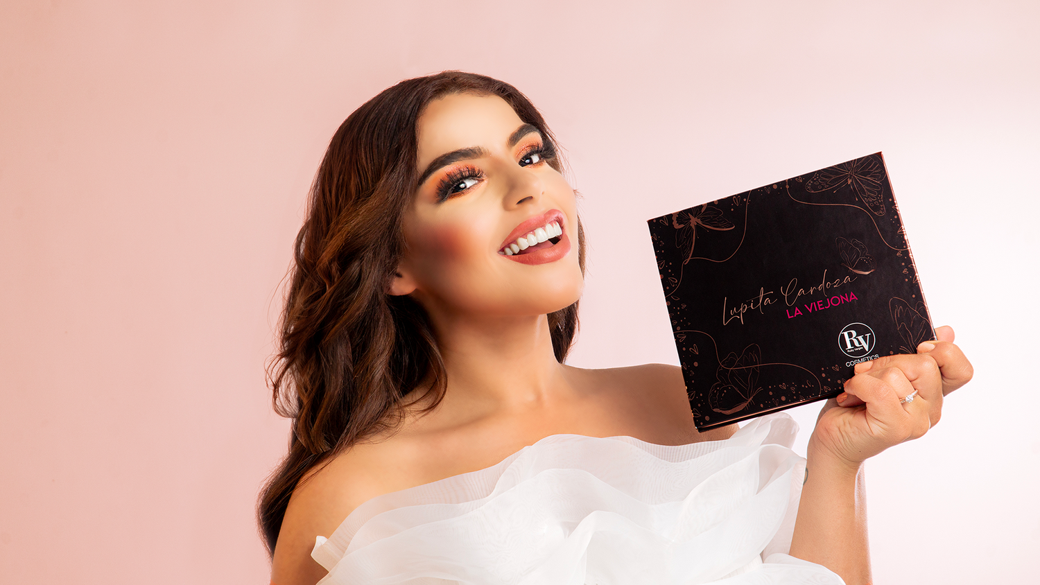 Lupita Cardoza – RV COSMETICS